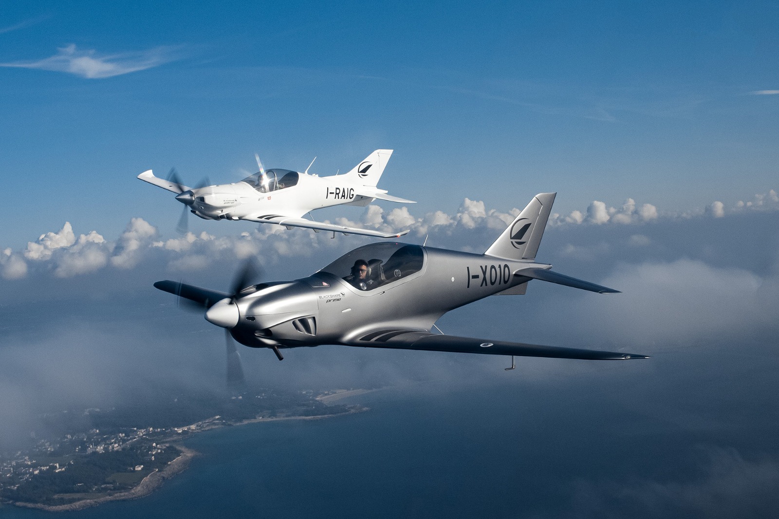 Blackshape debuts at Abu Dhabi Air Expo, showcases Italian excellence ...